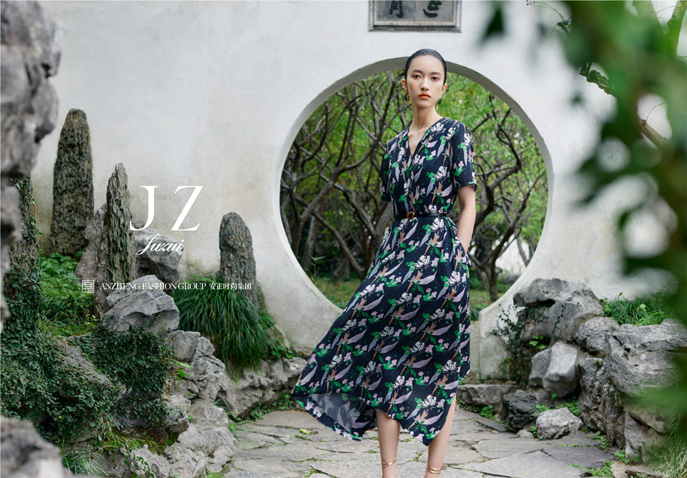 JZ玖姿2023夏季大片发布 | 寻迹姑苏 - Mclady丽人网